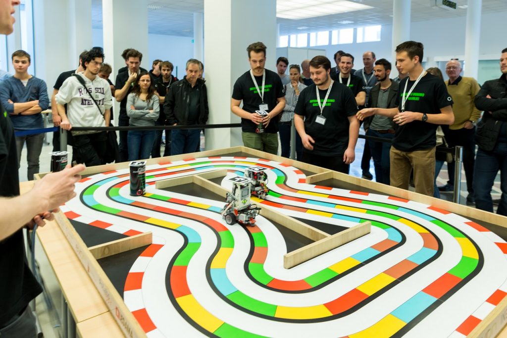 Na turnirju Lego Masters 2019 se bodo pomerili dijaki in študentje | Tromba